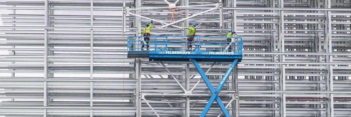 Renting scissors platforms - up to 1 tonne load-bearing capacity ...